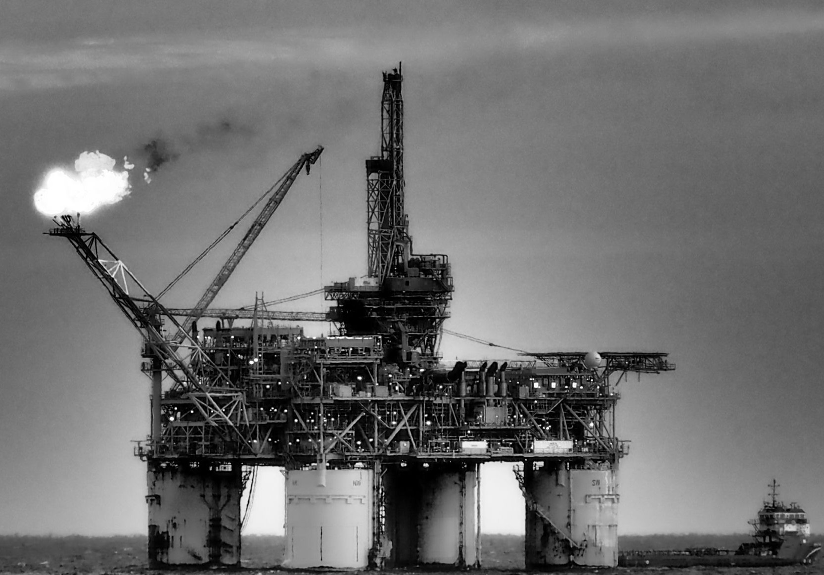 New Study Quantifies Health Impacts from Oil and Gas Flaring in U.S ...