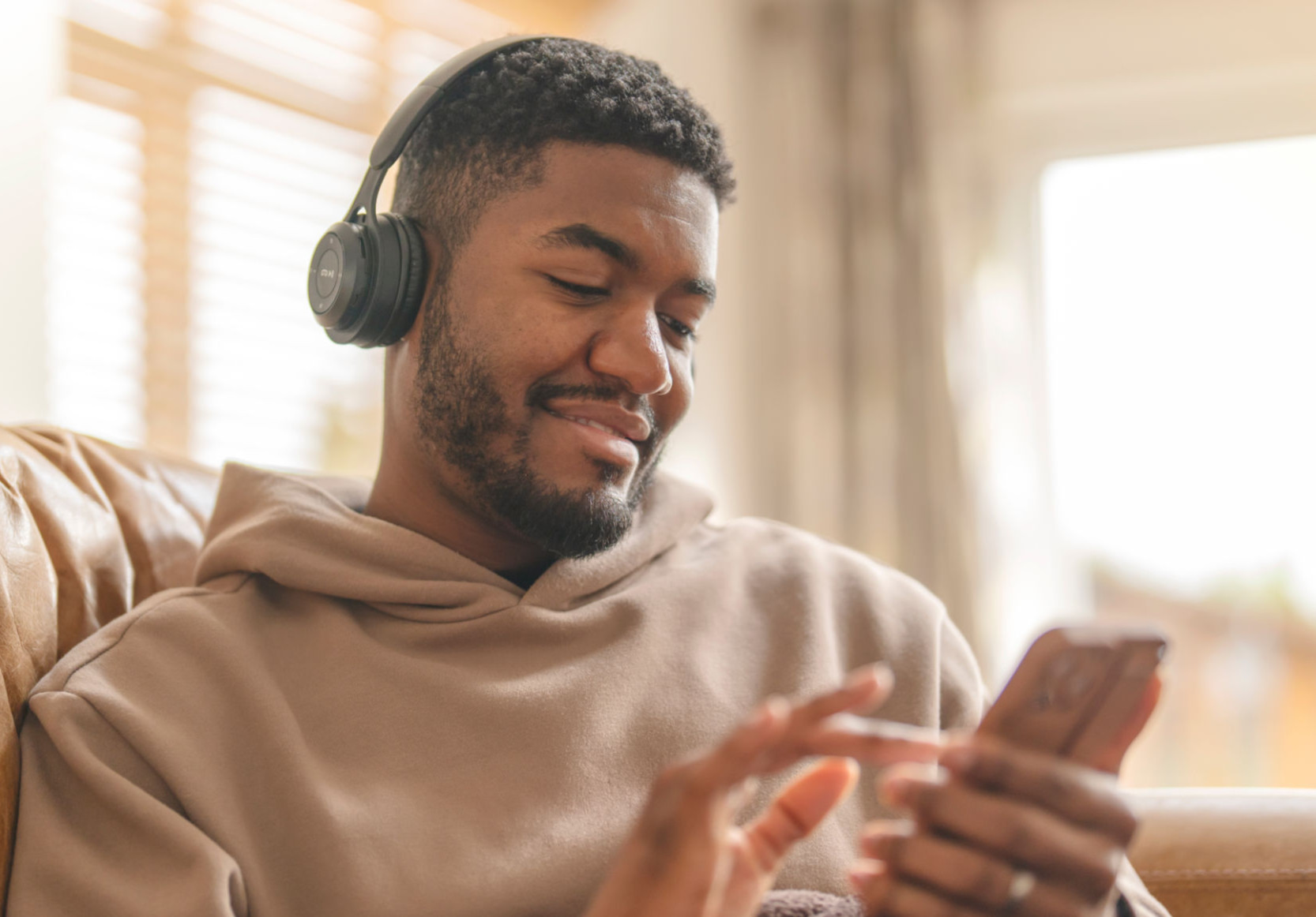 Research Shows How Music Can Reduce Distress - - Prova Education
